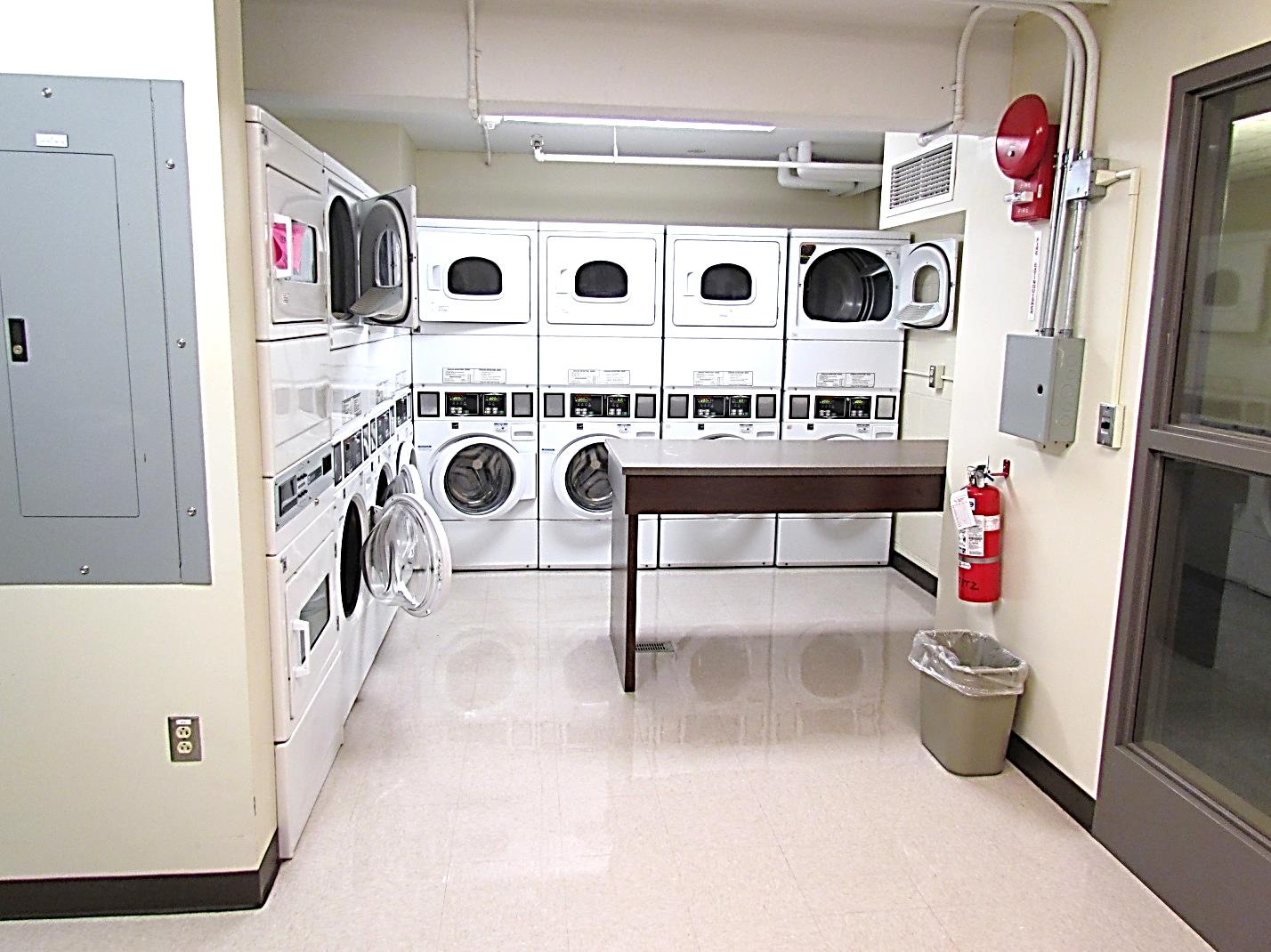 What’s the Deal With Dorm Laundry? – The Dragon Chronicle